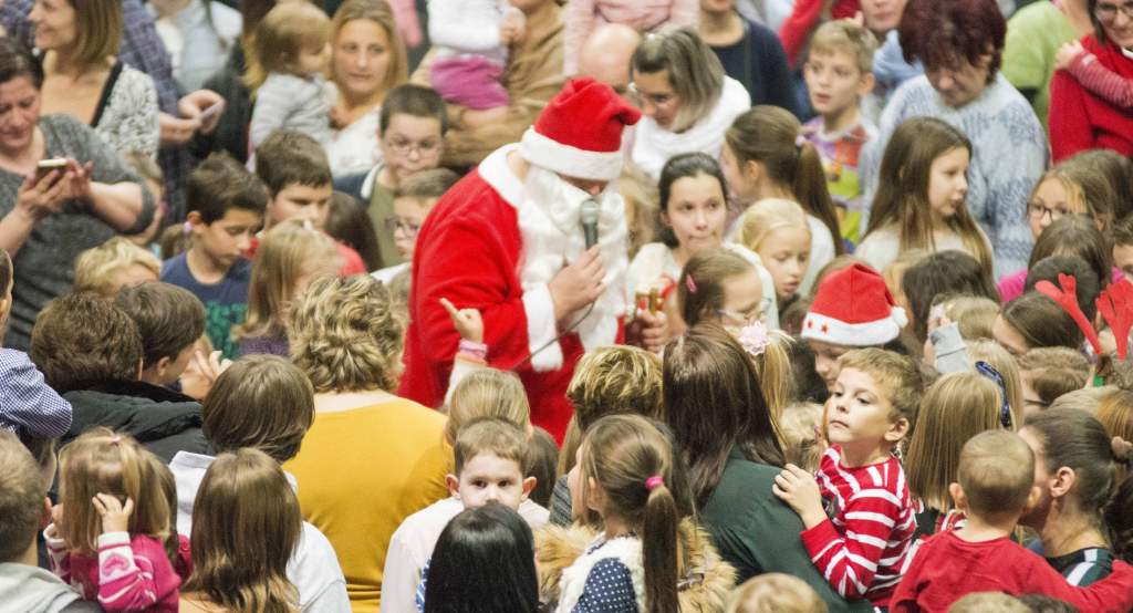 Mikulás-varázs és közös játékélmény vár a művelődési központban